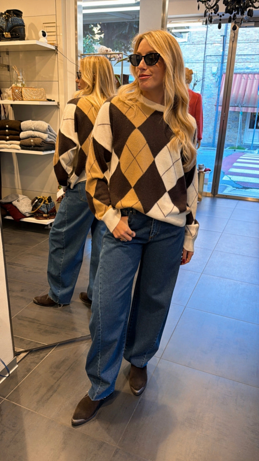 TENSIONE IN MAGLIONE ROMBI CAMEL – carezzafashion